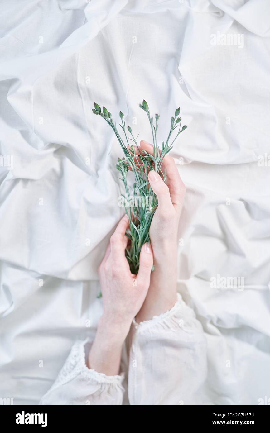 Hand Designs Tumblr Cute Flowers