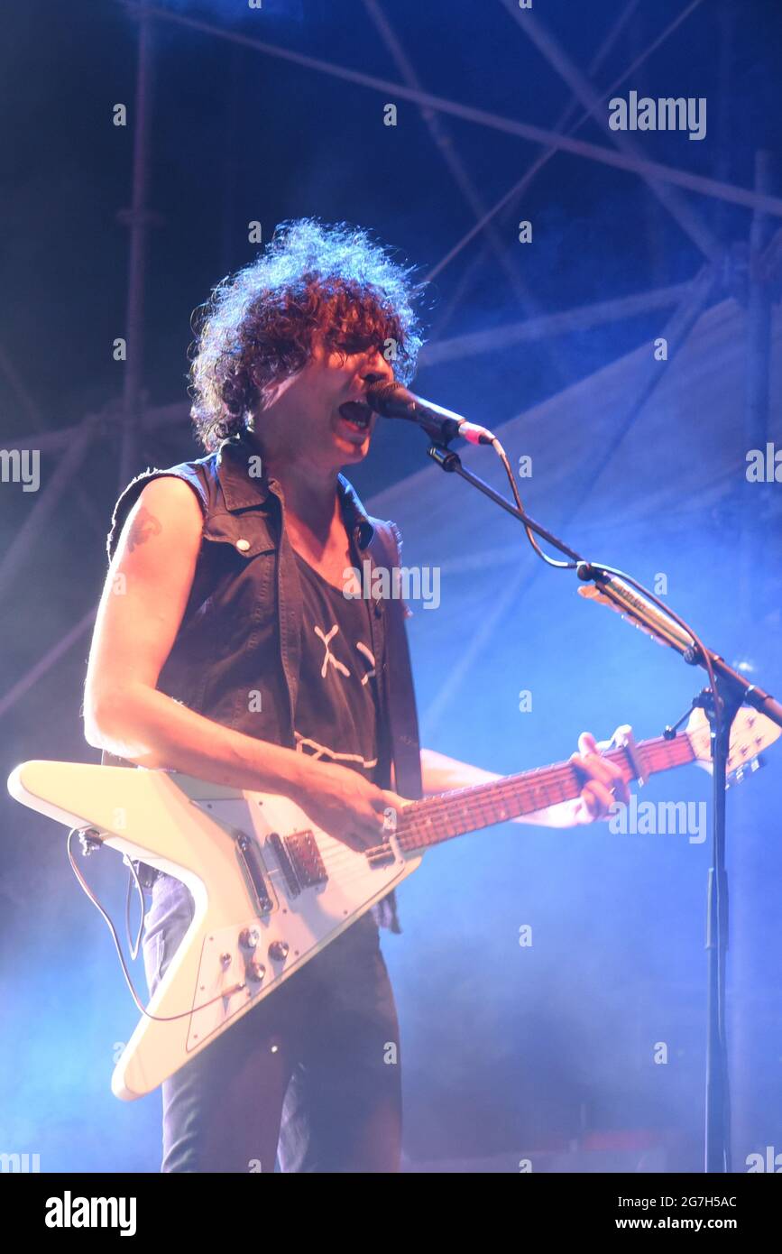 Andrea appino concerto hi-res stock photography and images - Alamy