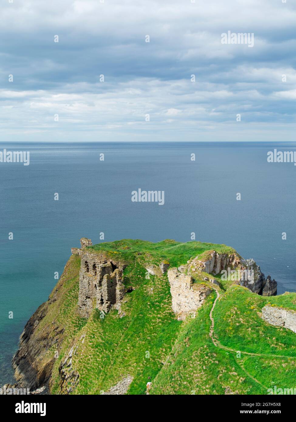 Dramatic Findlater castle on Aberdeenshire coast, Scotland Stock Photo ...