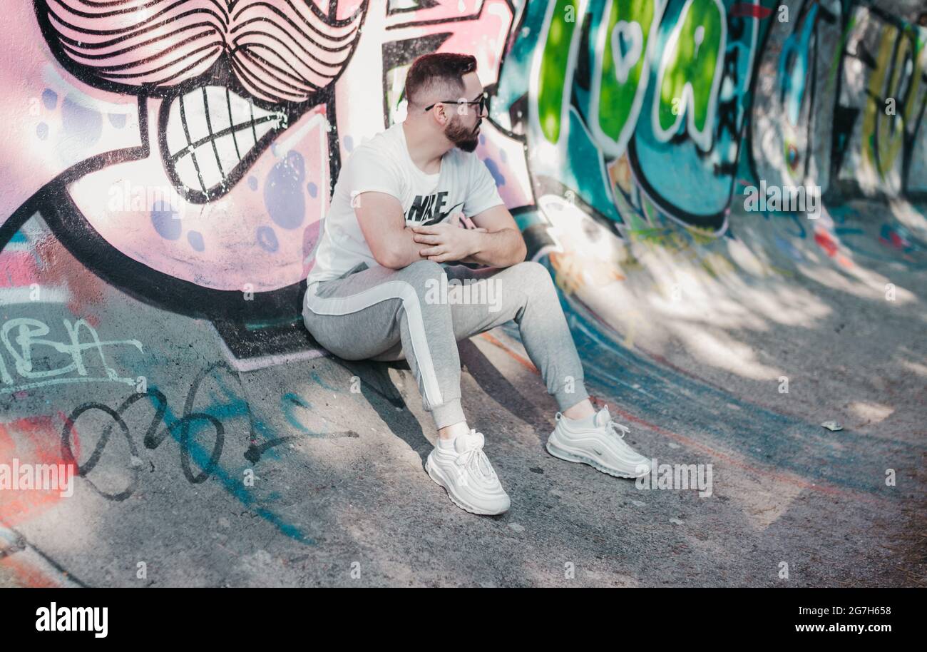 Insta portrait hi-res stock photography and images - Alamy