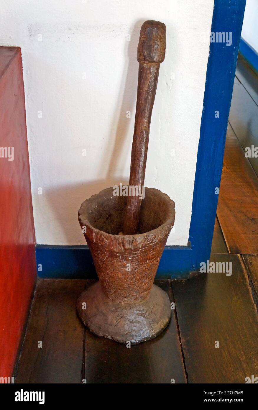 Wooden pestle hi-res stock photography and images - Alamy