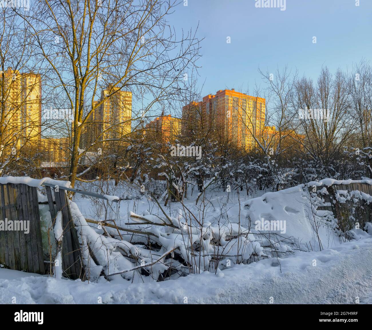 Slavyanskaya street, Ust-Slavyanka village, Saint Petersburg, Russia. January 8, 2021. Abandoned ...