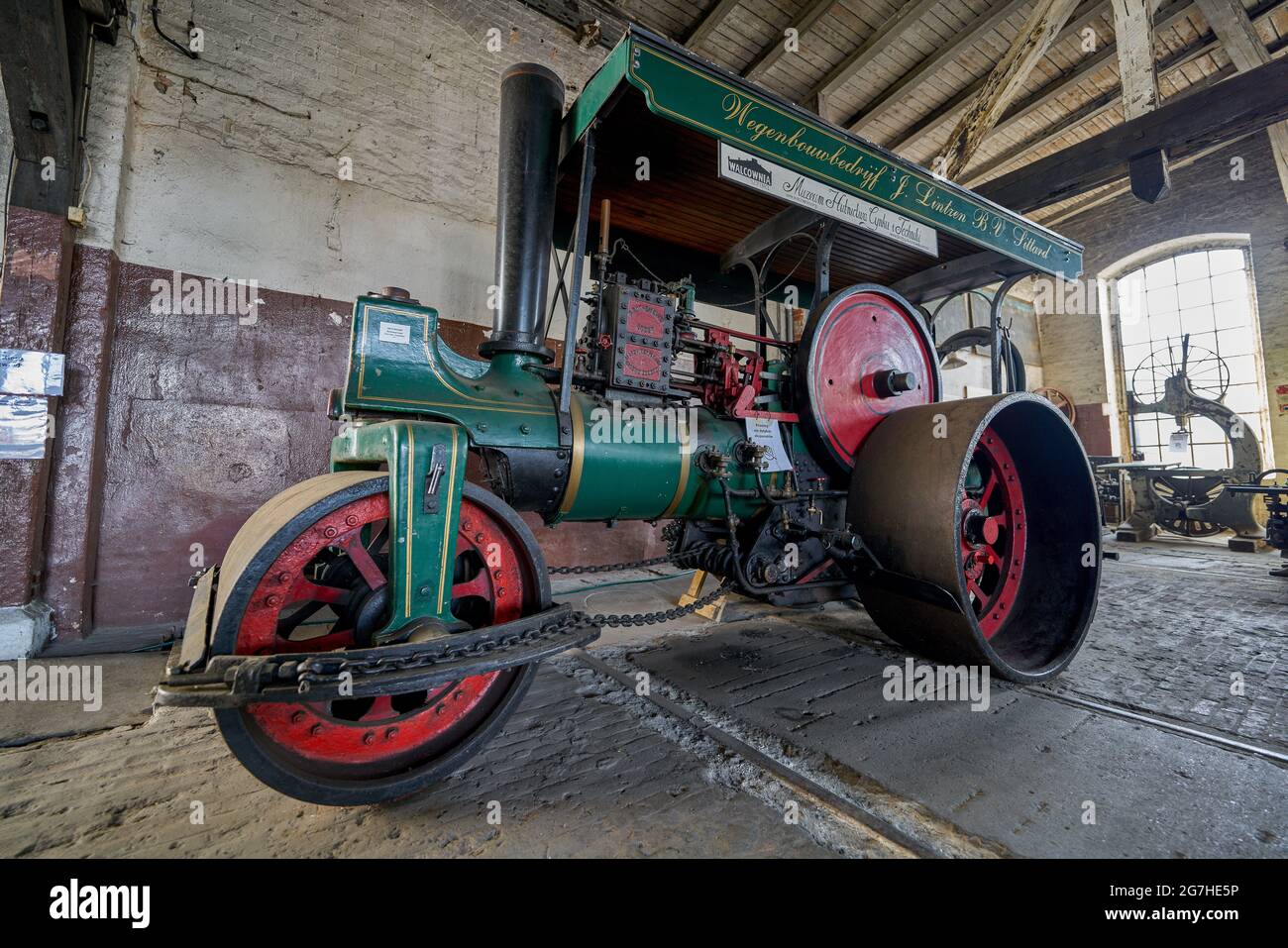 vintage Steam roller from the XiX century Stock Photo - Alamy