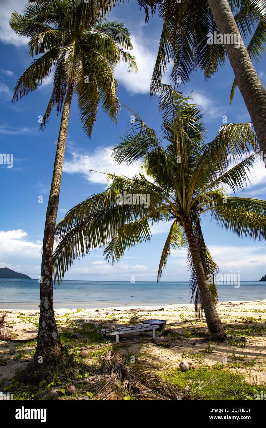 Abandoned Boat Chalet, Ghost Ship in Grand Lagoona, Koh Chang, Trat ...