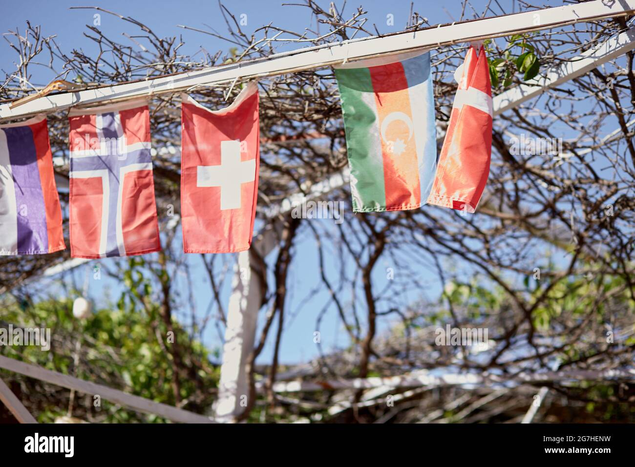 Official country flags world map hi-res stock photography and images ...