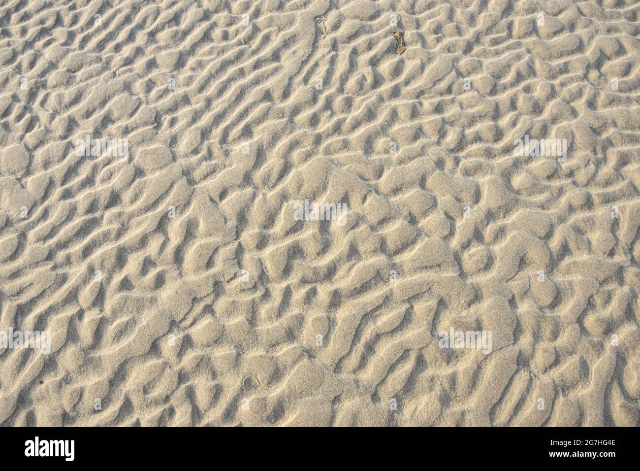 Wave patterns in sand hi-res stock photography and images - Alamy