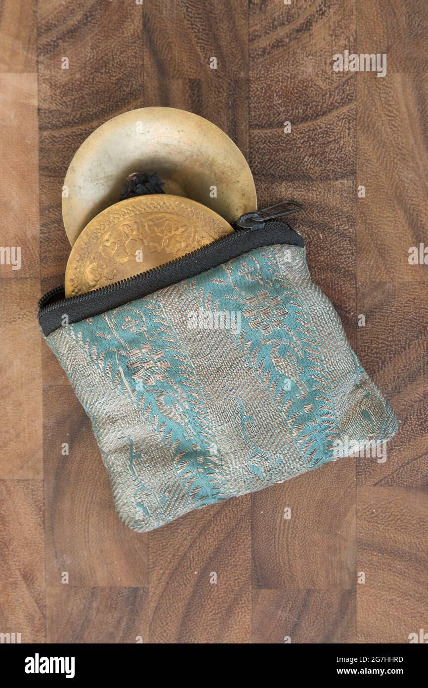 Musical instruments and circle hi-res stock photography and images - Alamy