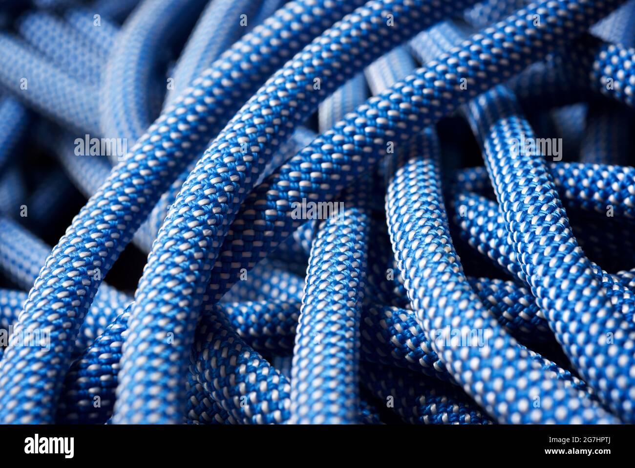 Blue climbing rope close hi-res stock photography and images - Alamy