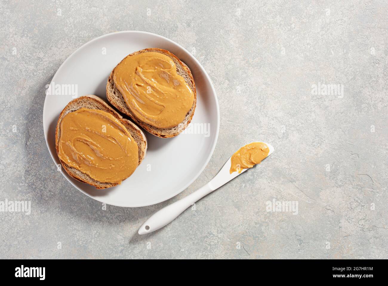 smooth peanut butter bread toast, healthy traditional sandwich Stock ...