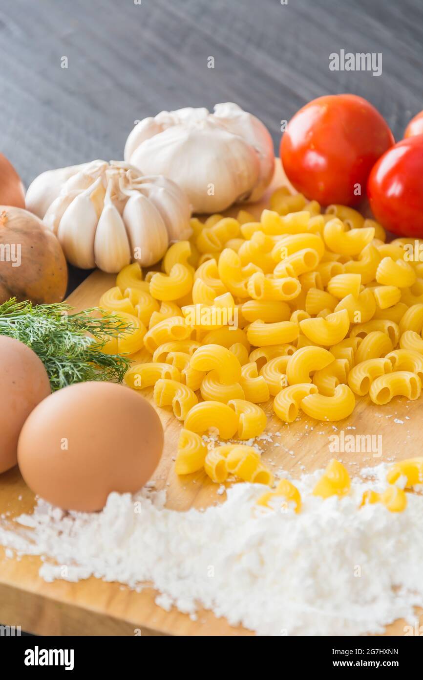 dry pasta spaghetti with ingredient Stock Photo - Alamy