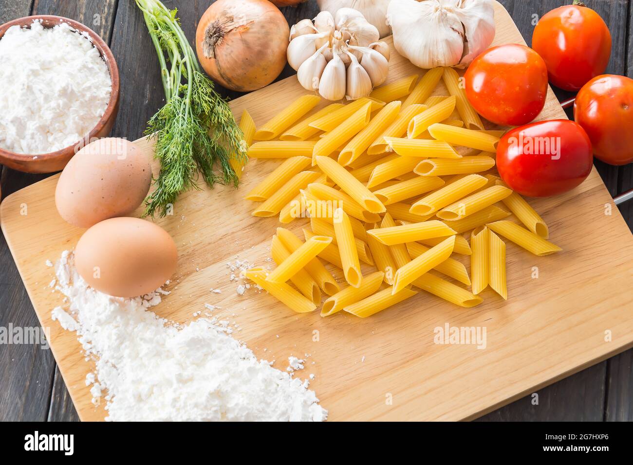 dry pasta spaghetti with ingredient Stock Photo - Alamy