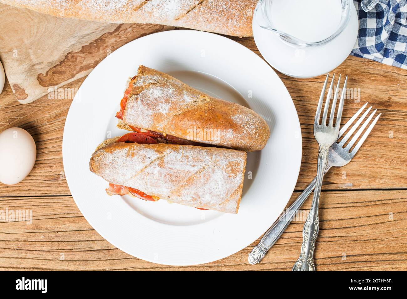 Broken french bread hi-res stock photography and images - Alamy