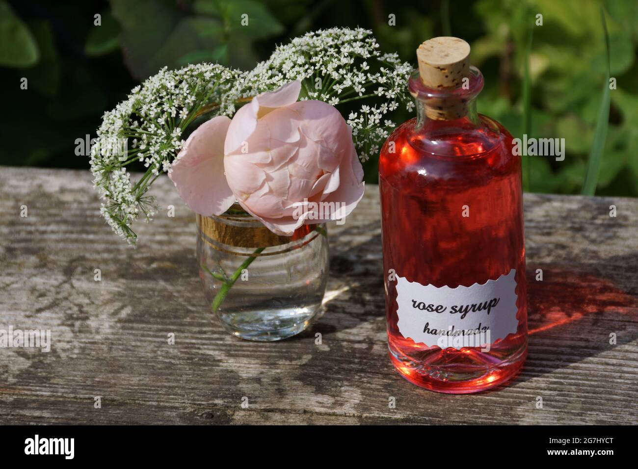 Roter sirup hi-res stock photography and images - Alamy