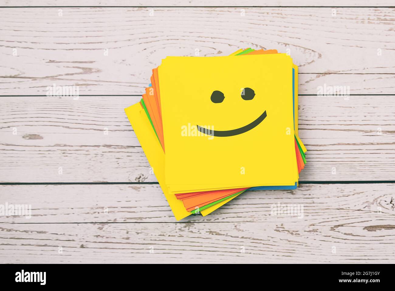 Happy emoticon hi-res stock photography and images - Alamy