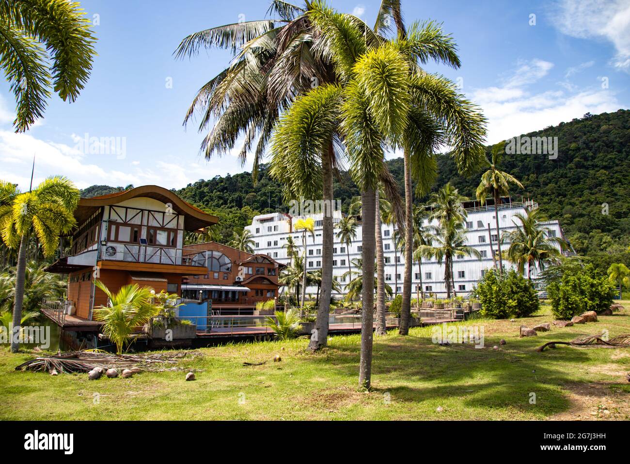 Abandoned Boat Chalet, Ghost Ship in Grand Lagoona, Koh Chang, Trat ...