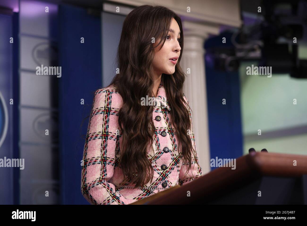 Olivia rodrigo white house hi-res stock photography and images - Alamy