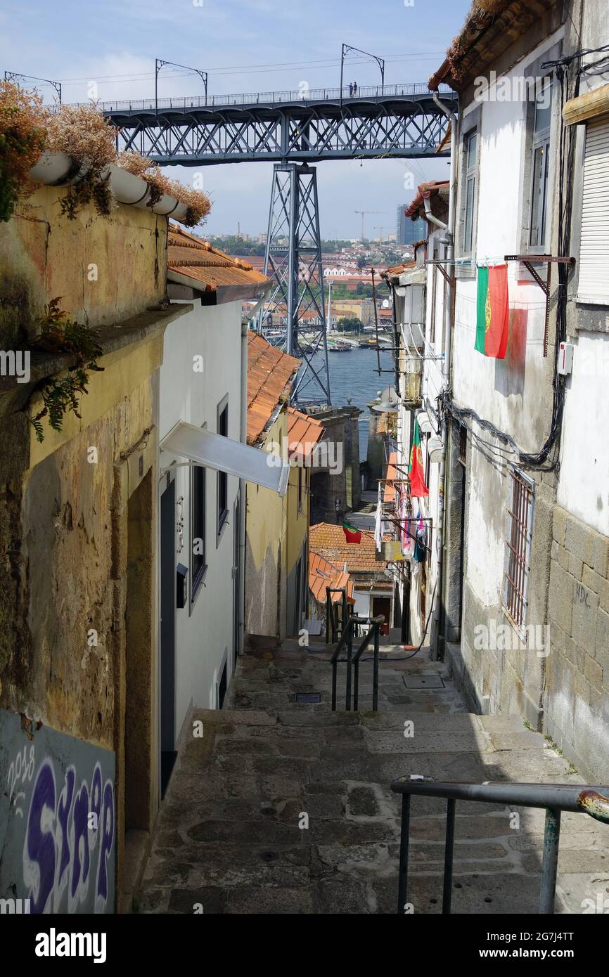Alley porto portugal europe hi-res stock photography and images - Alamy