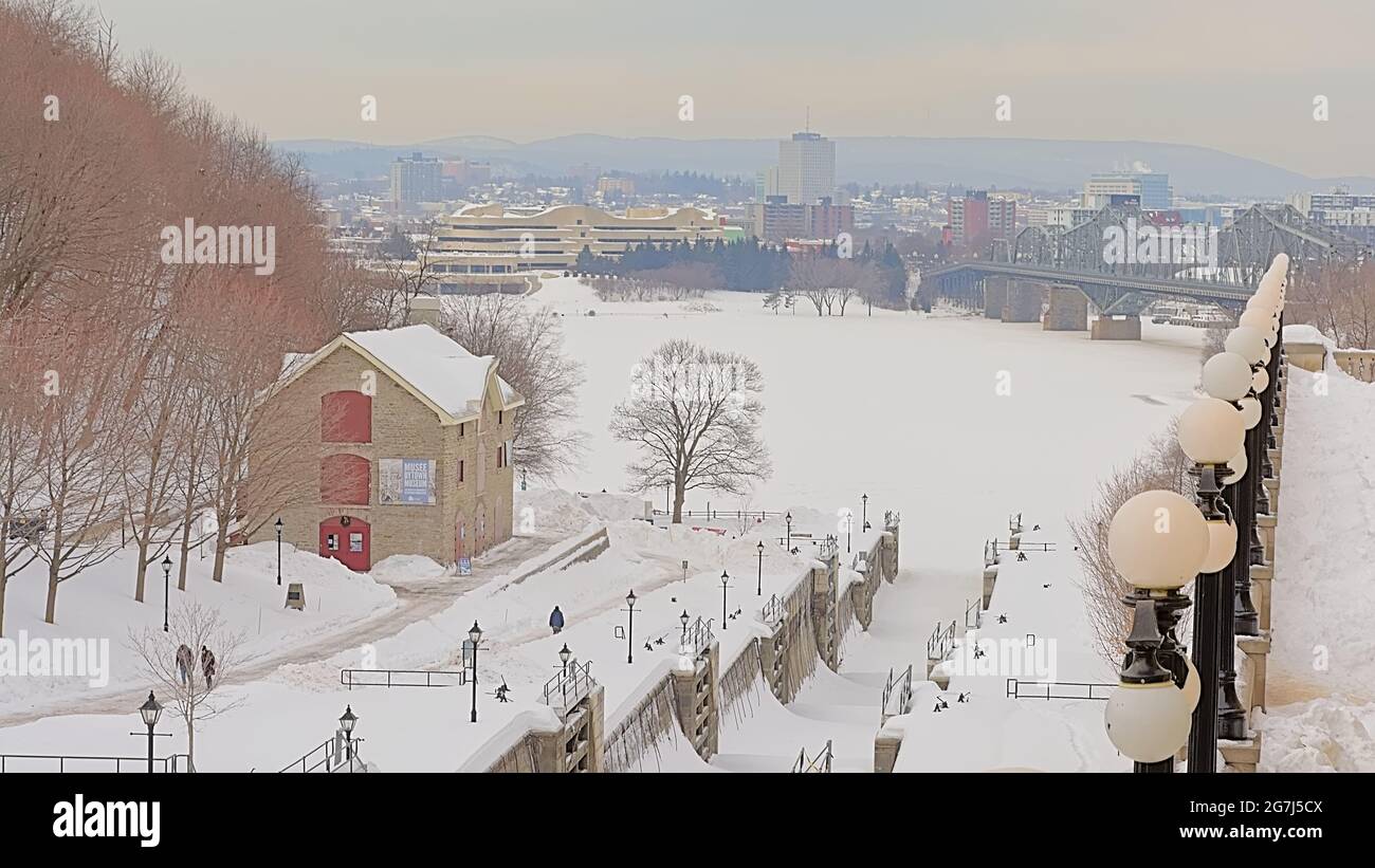 Canal trafic hi-res stock photography and images - Alamy
