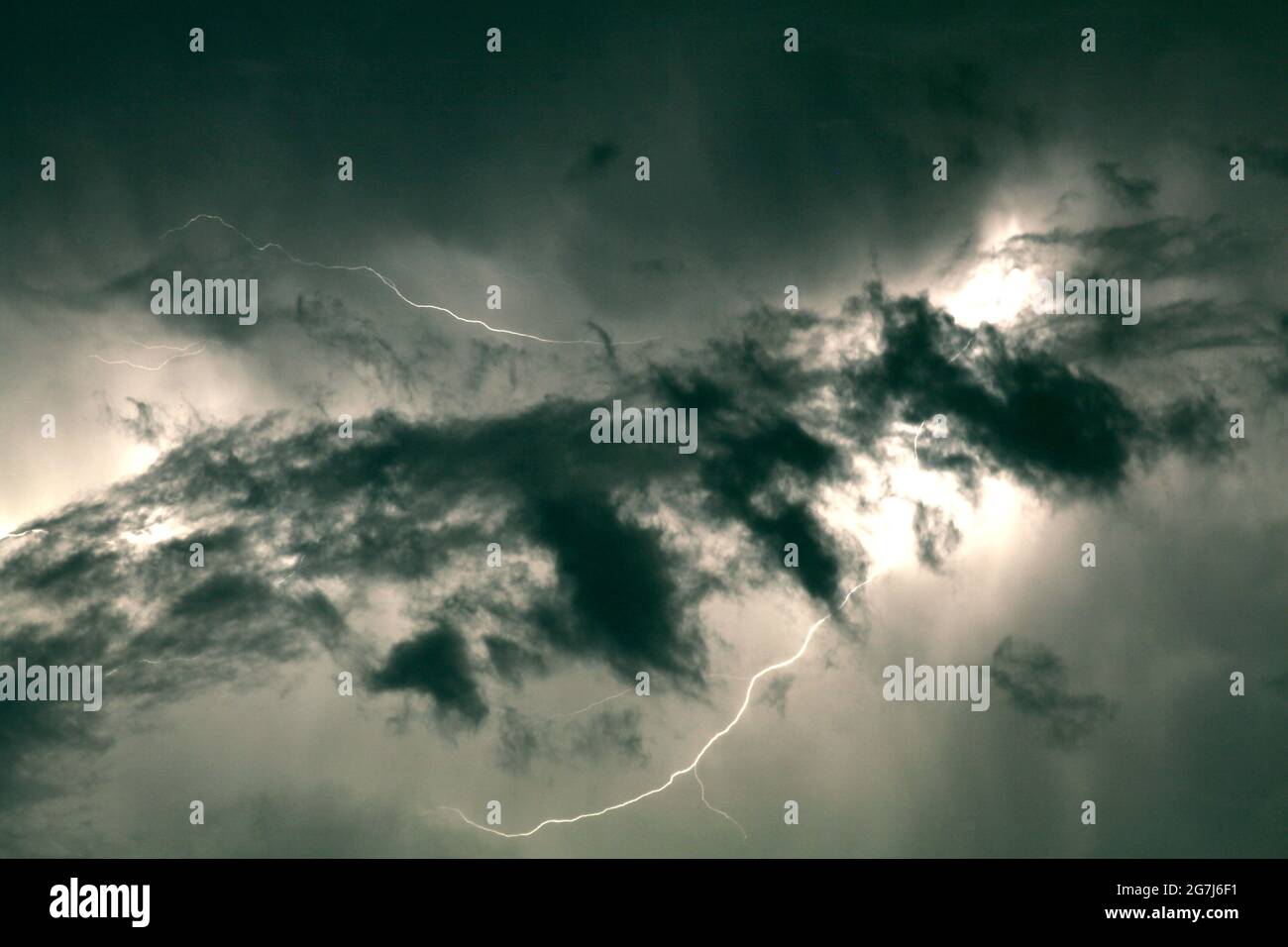 Dark storm clouds with lightning hi-res stock photography and images ...