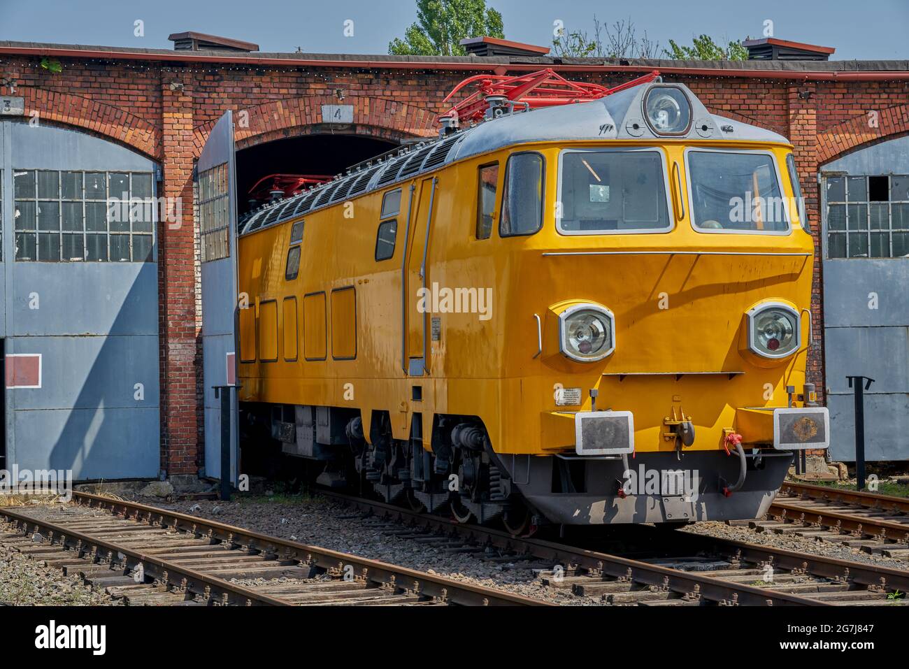 Old electric locomotive hi-res stock photography and images - Alamy
