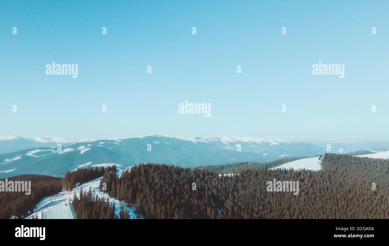 Skiing slopes from top hi-res stock photography and images - Alamy