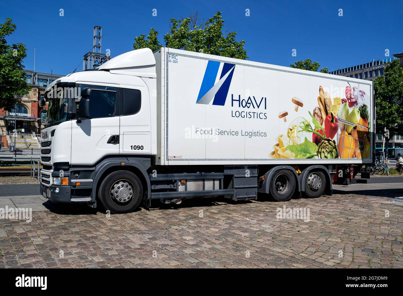 Havi Logistics Scania temperature controlled truck Stock Photo - Alamy