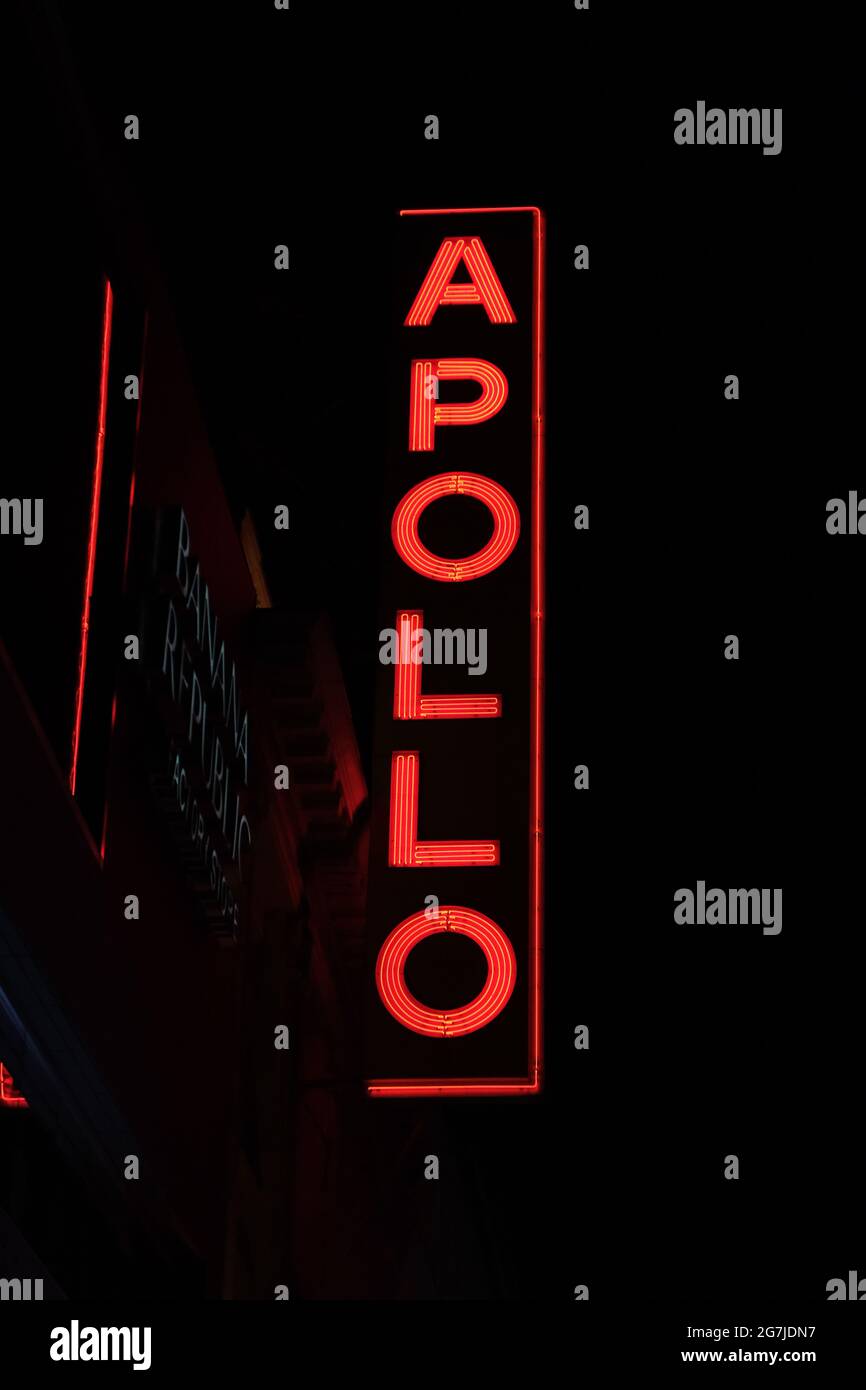 Harlem sign hi-res stock photography and images - Alamy