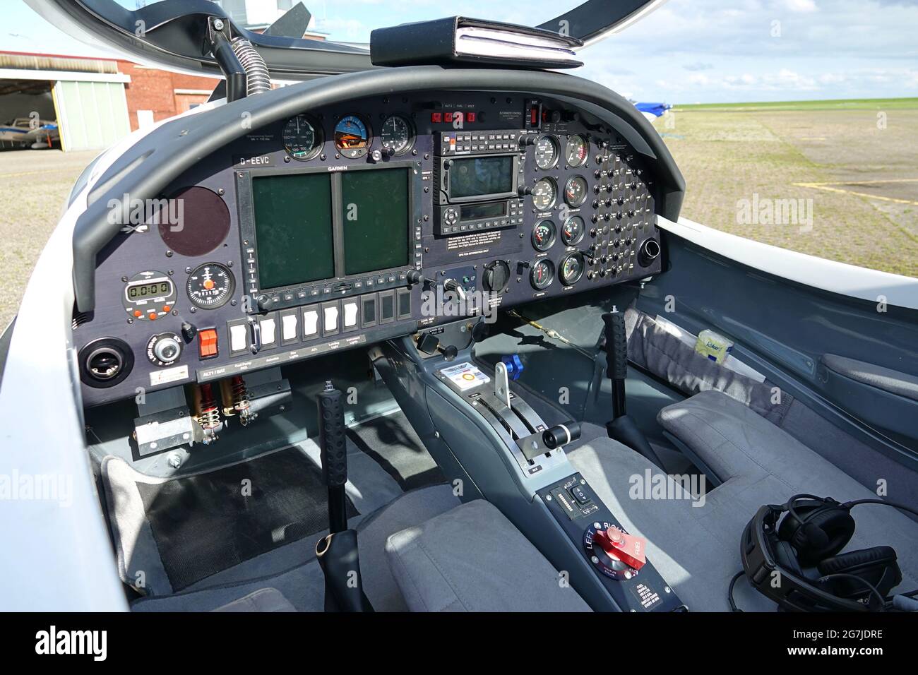 Aquila a 210 hi-res stock photography and images - Alamy