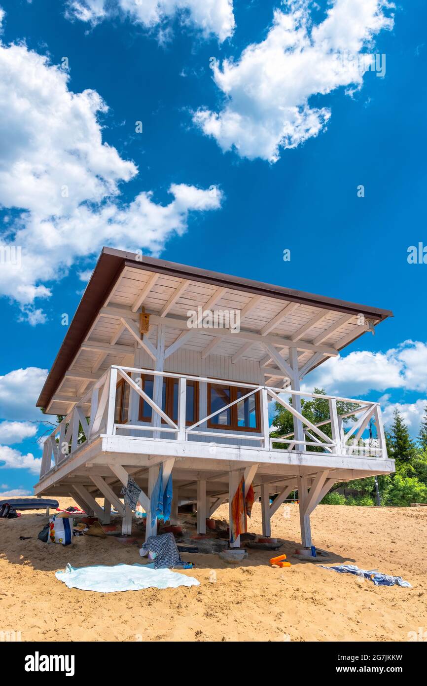 Lifeguard booth hi-res stock photography and images - Alamy