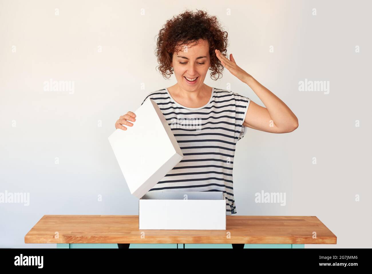 Laugh box hi-res stock photography and images - Alamy