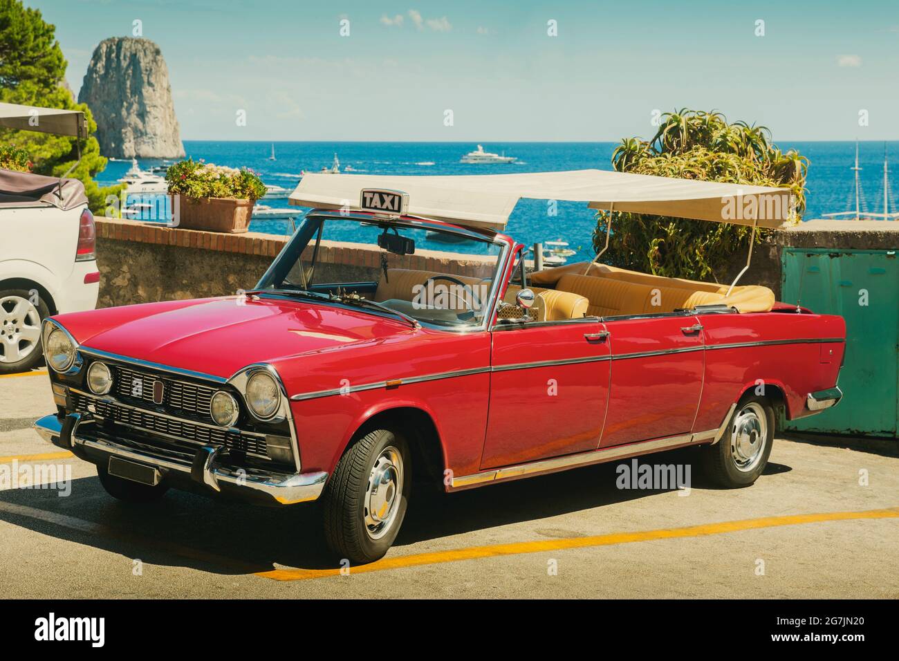 Vintage convertible taxi car on Capri island in Italy Stock Photo - Alamy