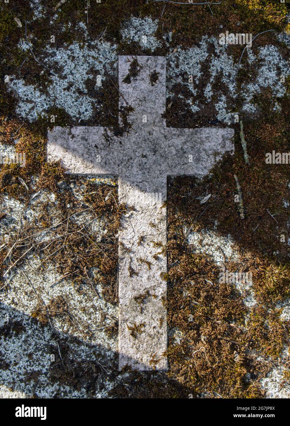 Cross Of A Tombstone High Resolution Stock Photography and Images - Alamy