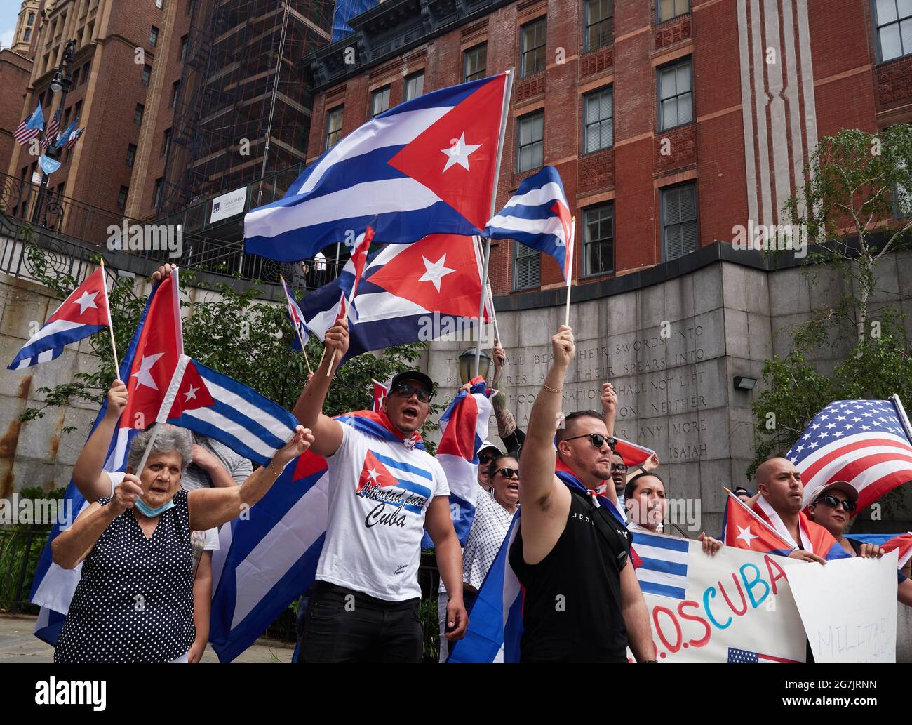 Cubans in new york hi-res stock photography and images - Alamy