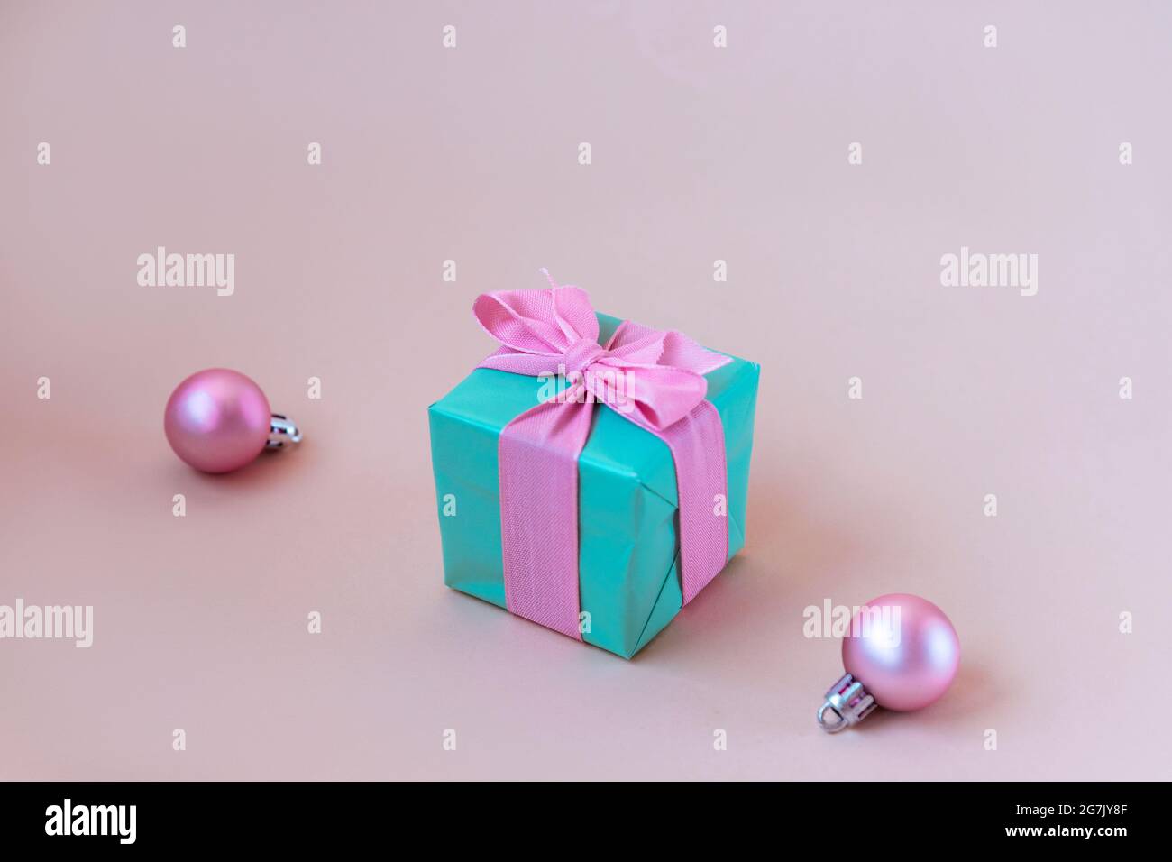 Teal ribbon hi-res stock photography and images - Alamy