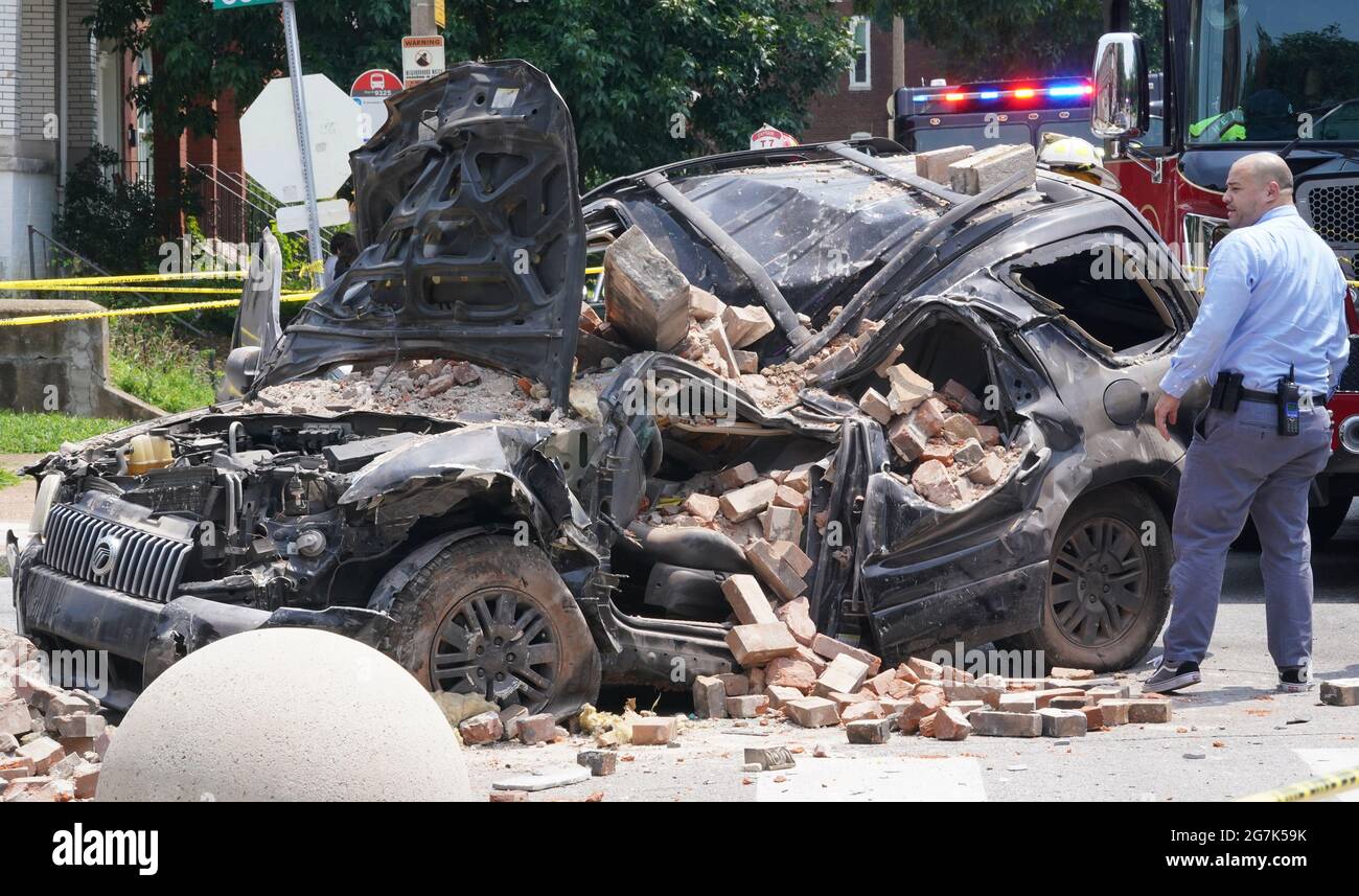 Collided with car hi-res stock photography and images - Alamy