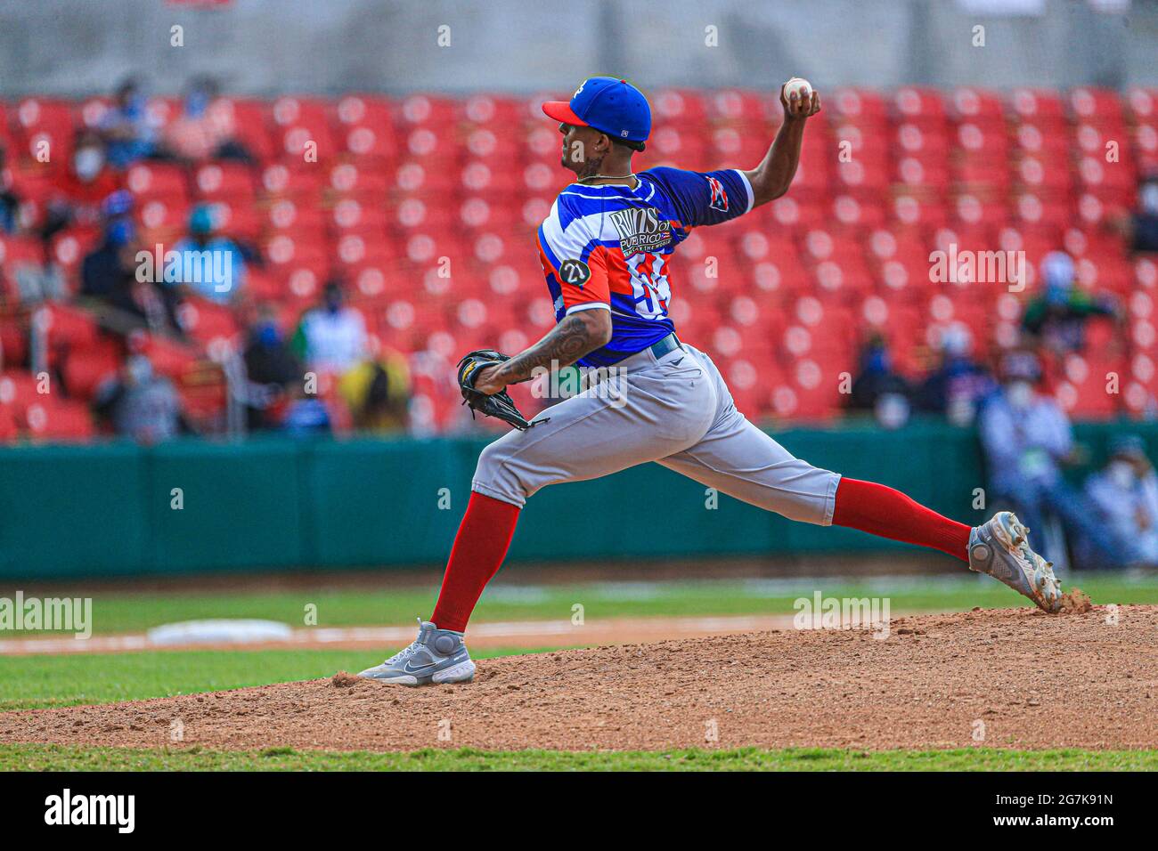 MAZATLAN, MEXICO - JANUARY 31: Luis Medina starting pitcher for Los ...