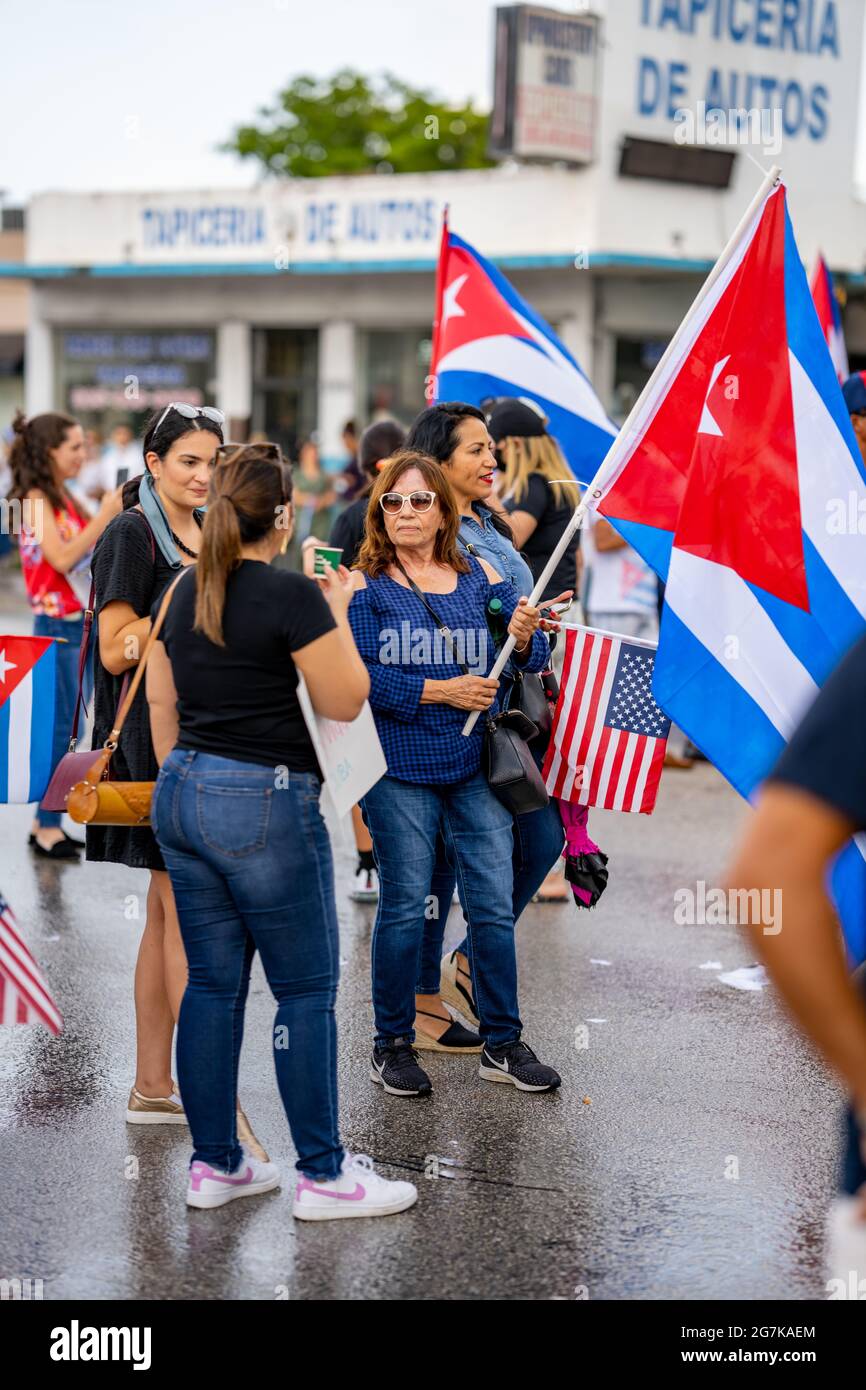 Cuban riot hi-res stock photography and images - Alamy