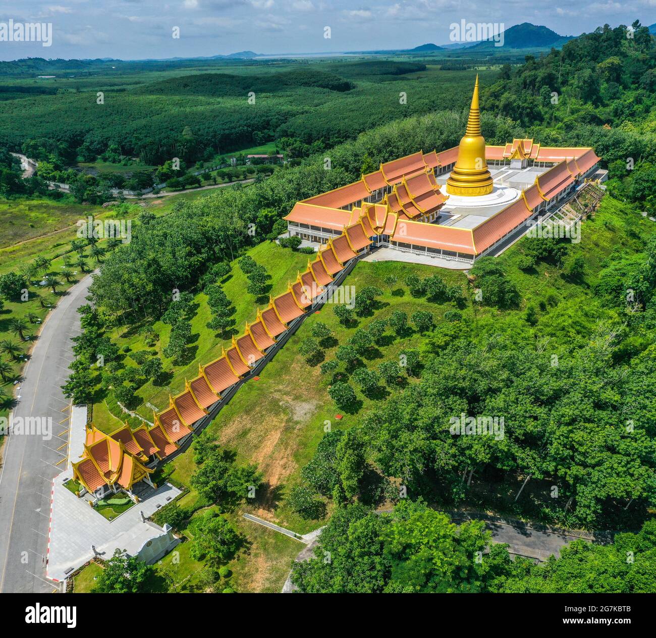 Aerial view wat boonyawad boonyawas hi-res stock photography and images ...
