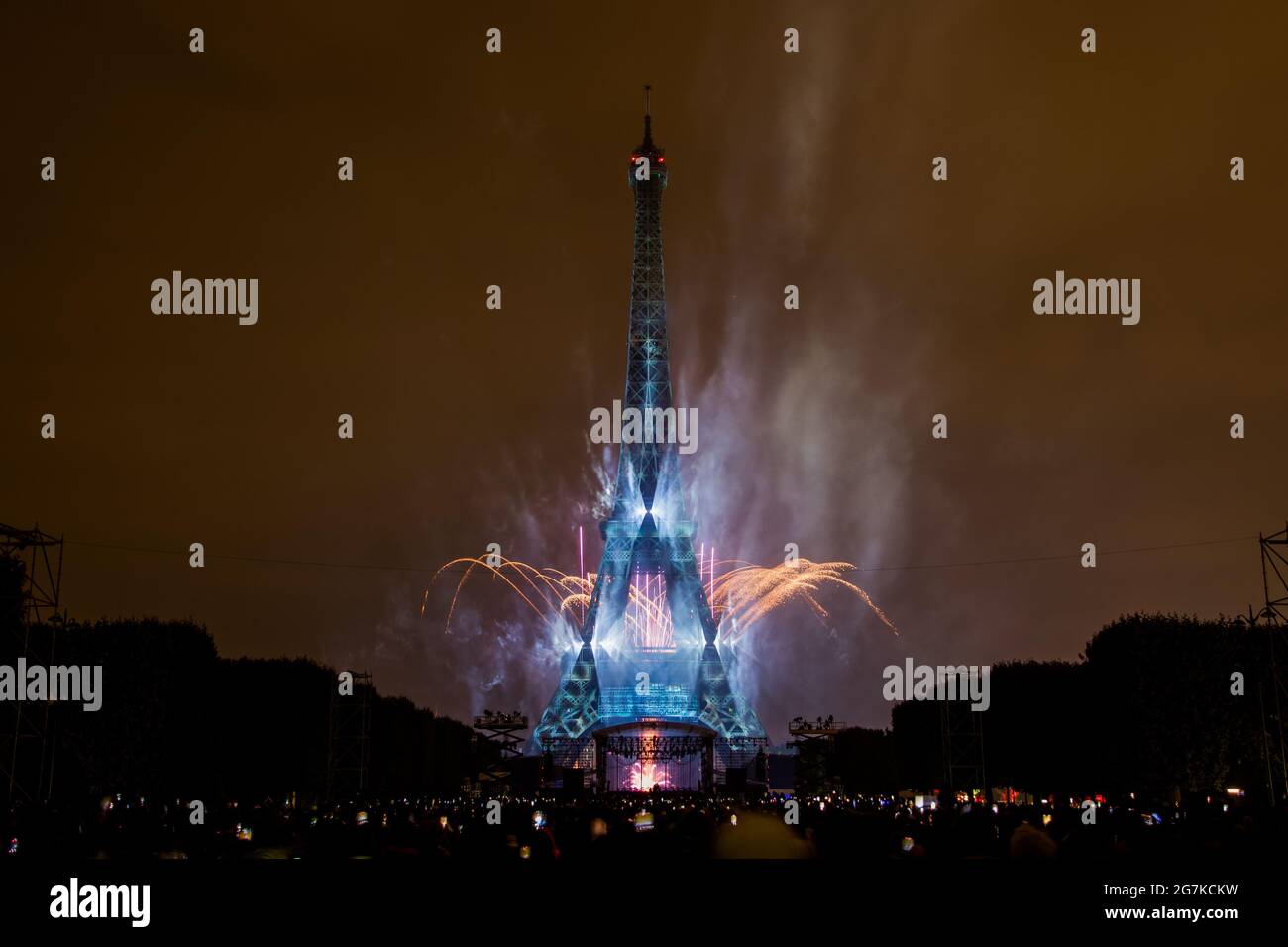 Bastille Day fireworks at the Eiffel Tower on July 14th 2021 ...
