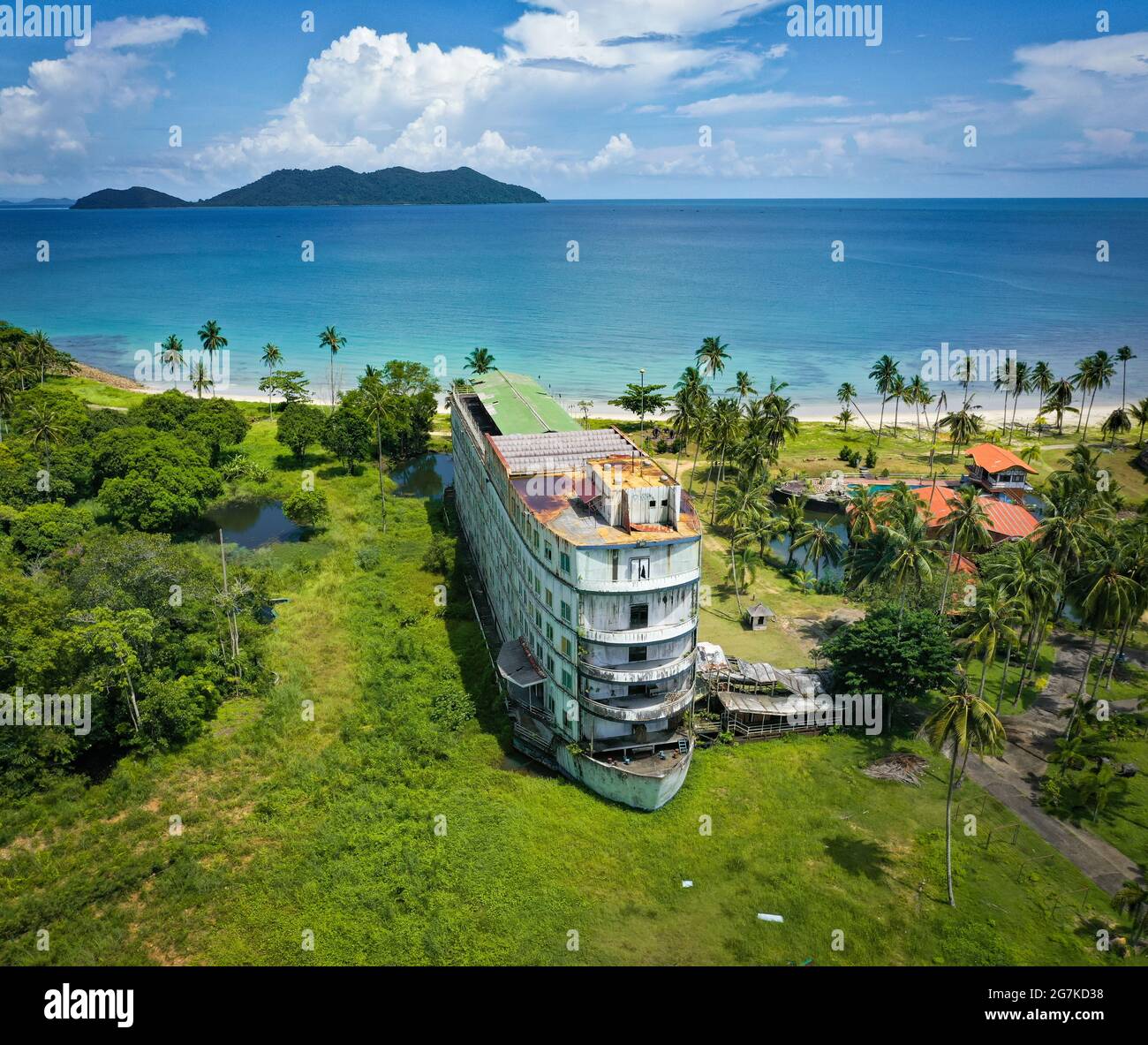 Abandoned Boat Chalet, Ghost Ship in Grand Lagoona, Koh Chang, Trat ...