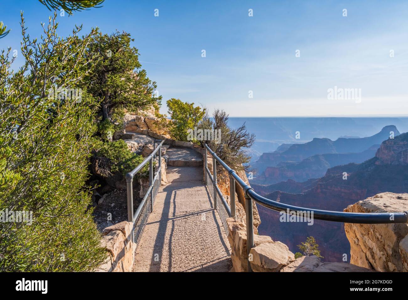 A nature trail boardwalk in Grand Canyon National Park, Arizona Stock ...