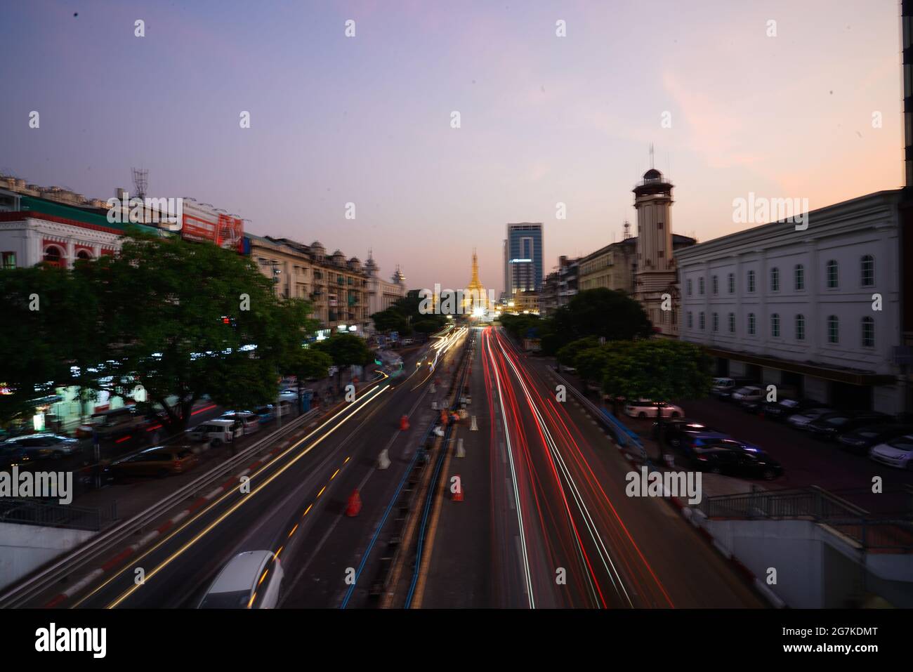 Sule pagoda in Yangon city Myanmar Stock Photo - Alamy