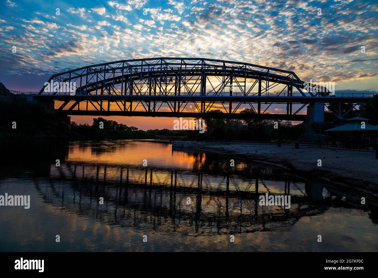 Ocean to ocean bridge yuma hi-res stock photography and images - Alamy