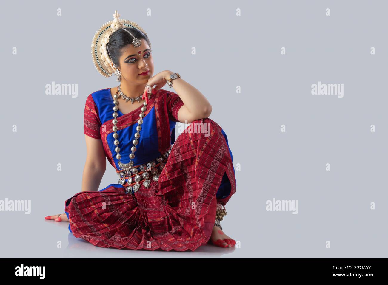 Odissi dancer striking a pose Stock Photo - Alamy