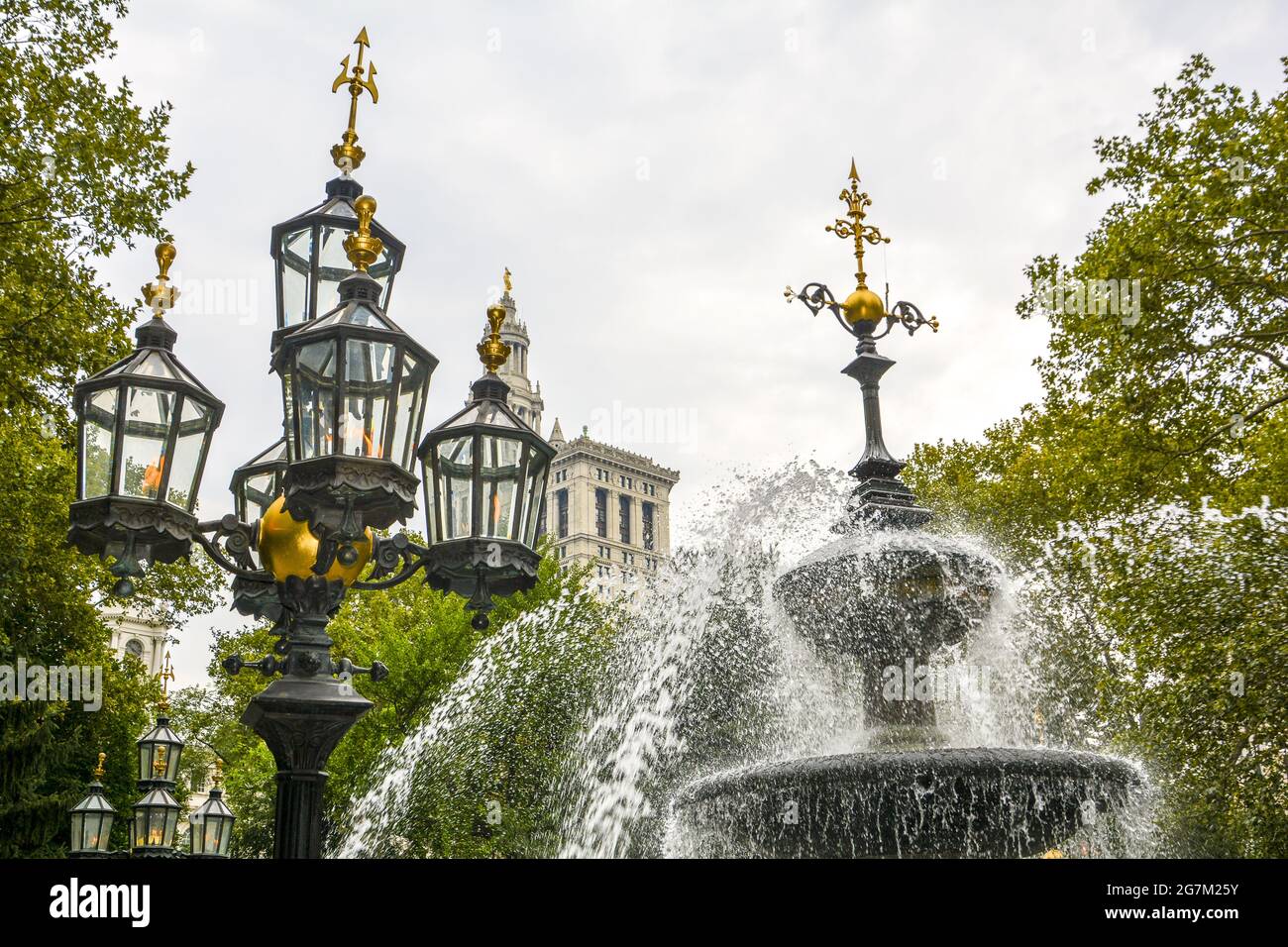 Jacob fountain hi-res stock photography and images - Alamy