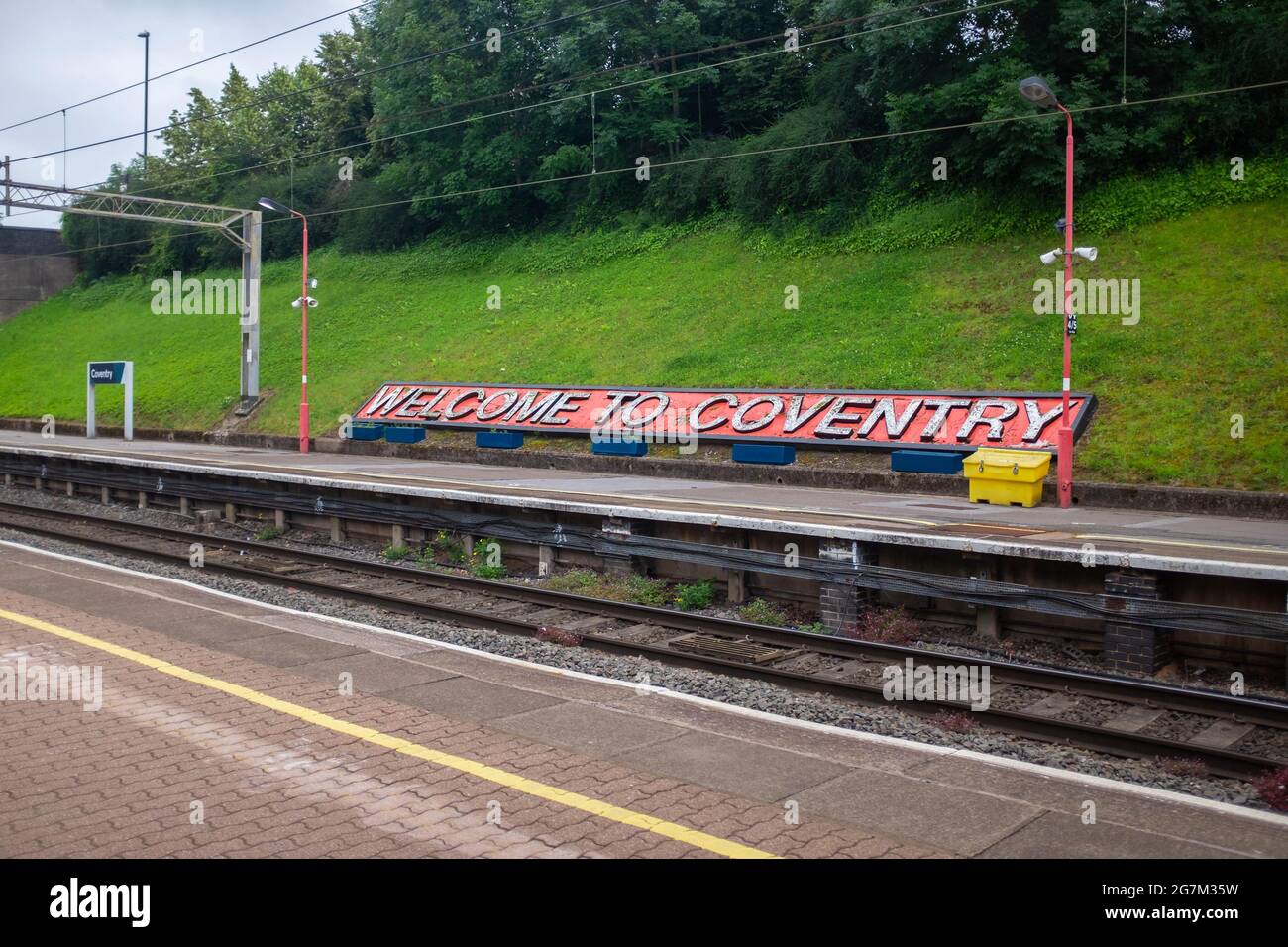 Coventry station hi-res stock photography and images - Alamy