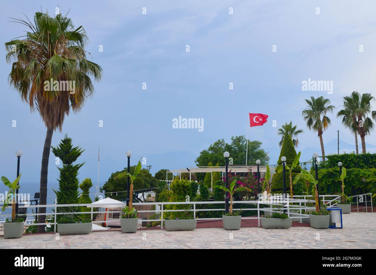 The national flag of turkey hi-res stock photography and images - Alamy