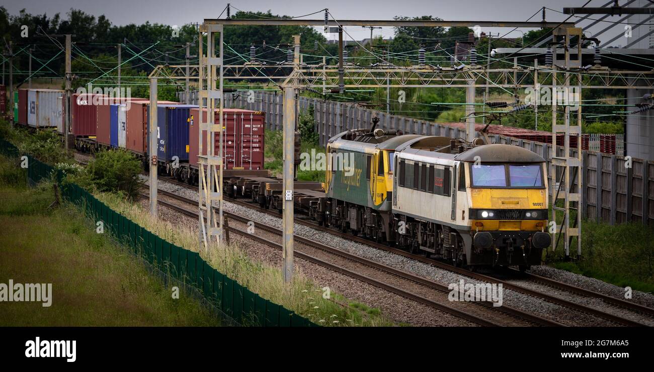 Freightliner Class 90's 90007 and 90049 arrving at DIRFT Stock Photo ...