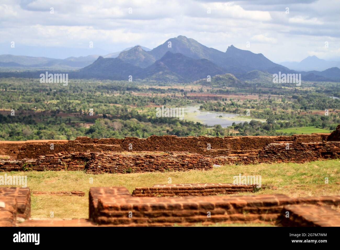 Beautiful landscape with the rock fortress of Sigiriya Dambulla in Sri ...