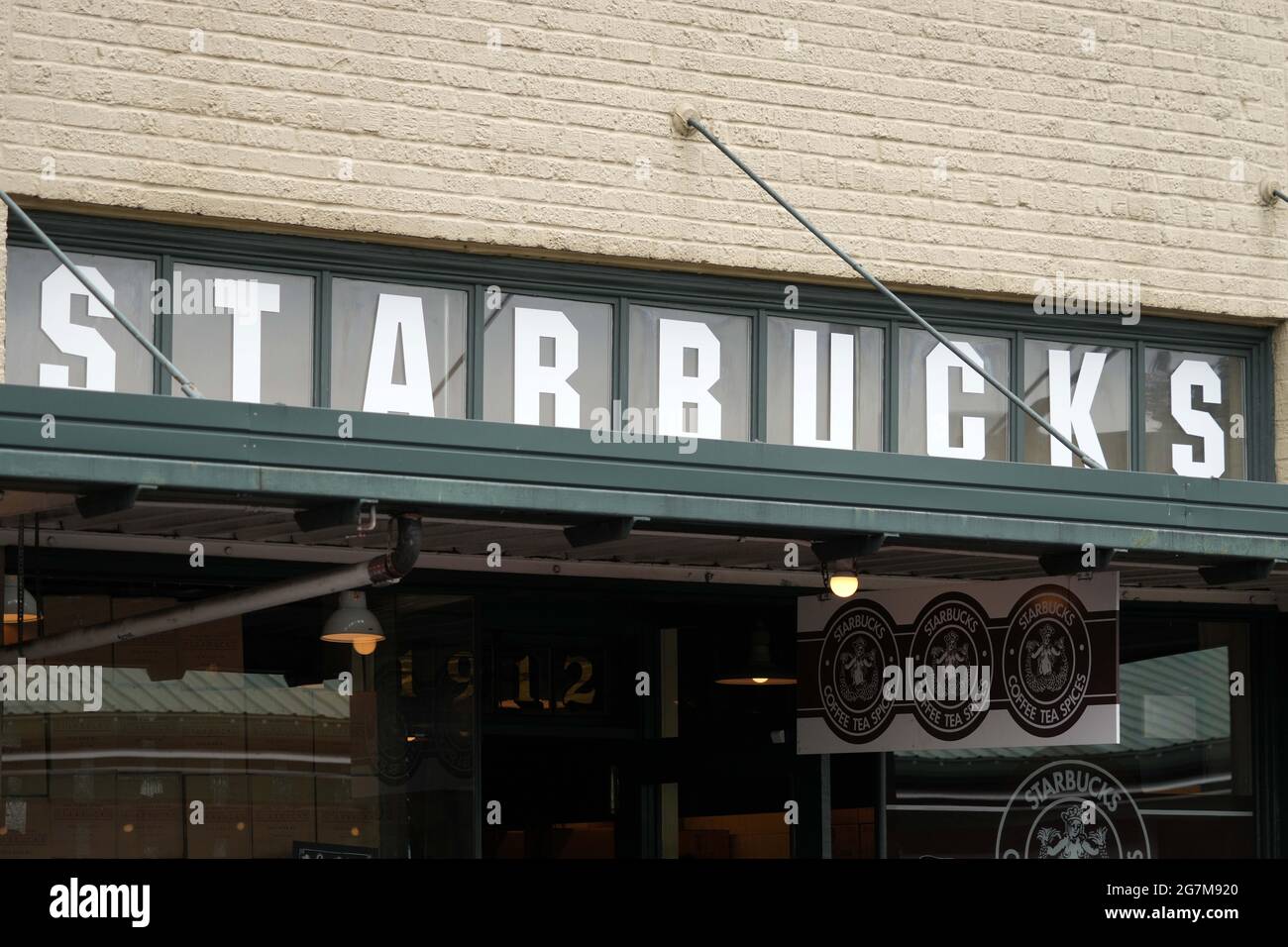 First starbucks hi-res stock photography and images - Alamy